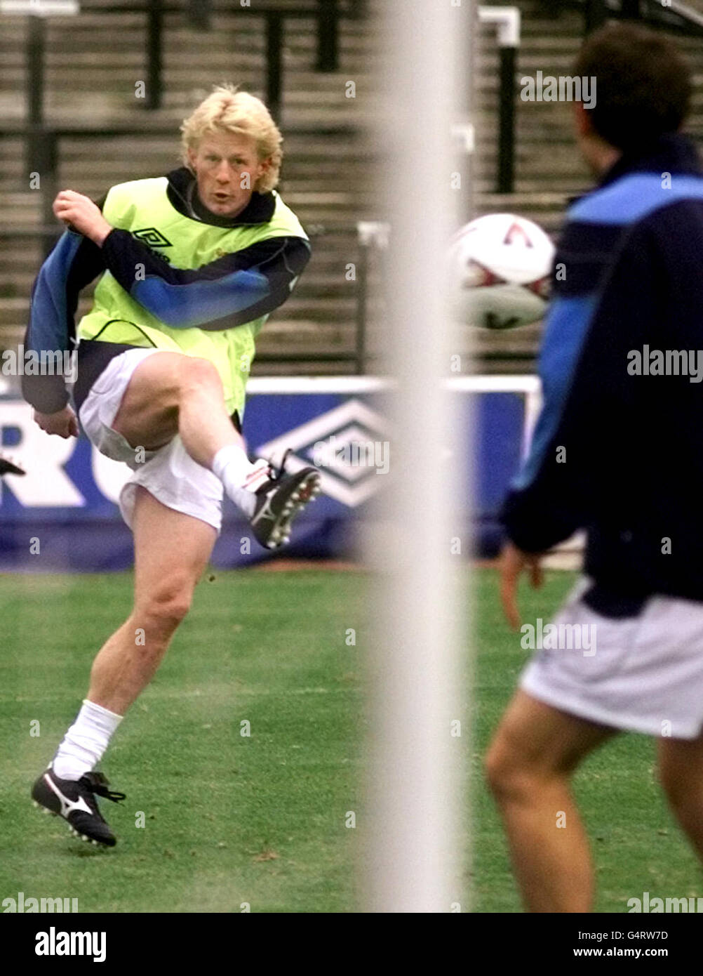 2000 scotland hendry hi-res stock photography and images - Alamy