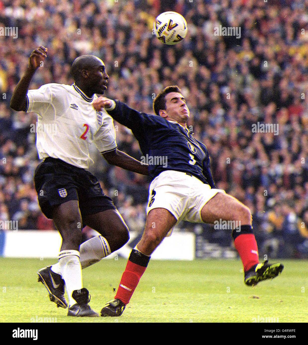 Sport football paul ritchie hi-res stock photography and images - Alamy
