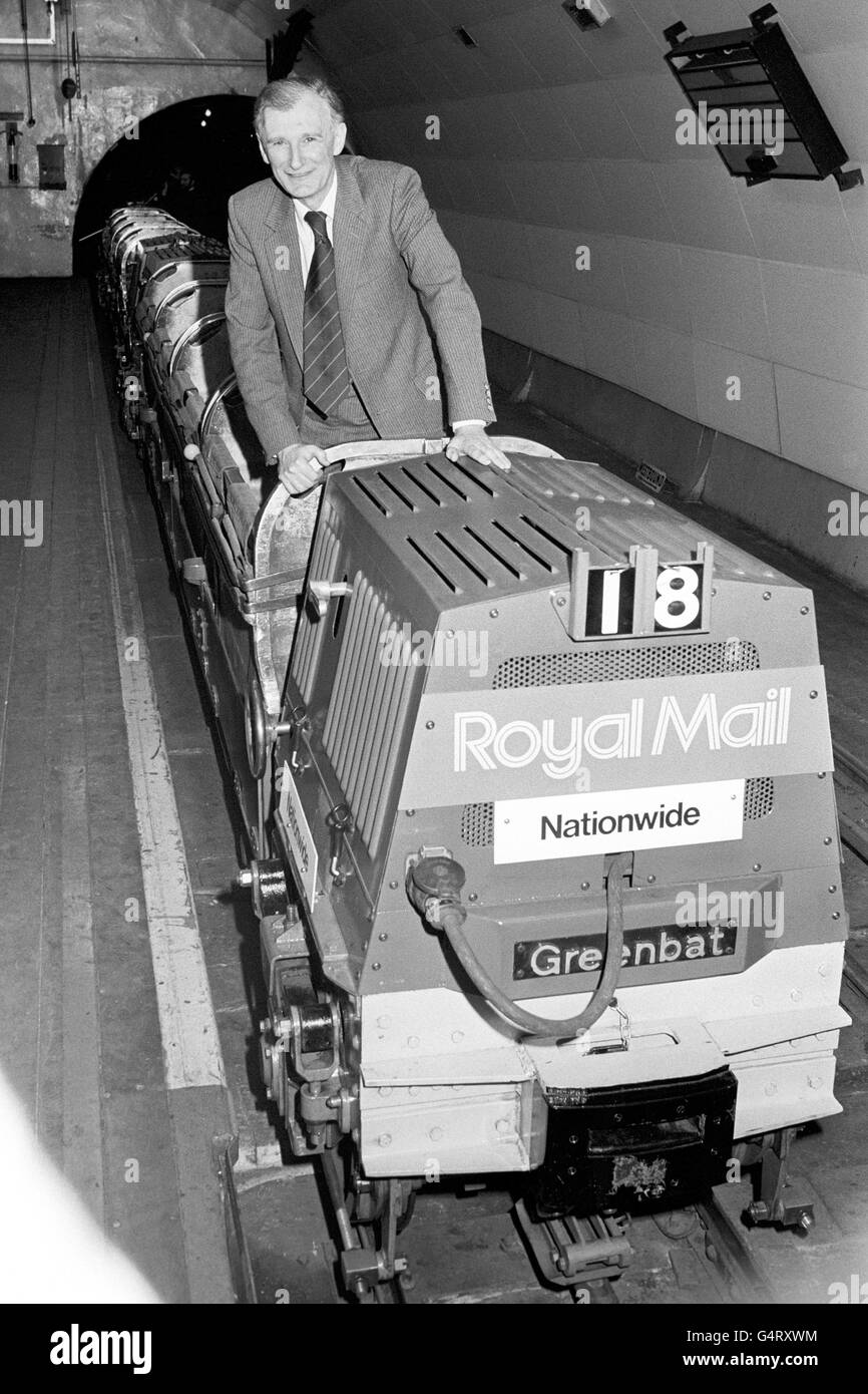 Launch first wave new underground mail trains hi-res stock photography ...