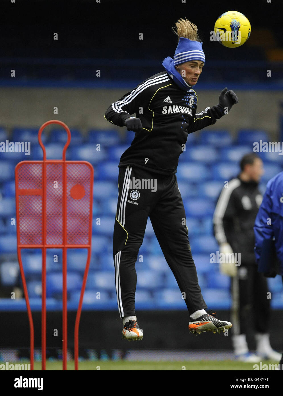 Chelsea open training session hi-res stock photography and images - Alamy