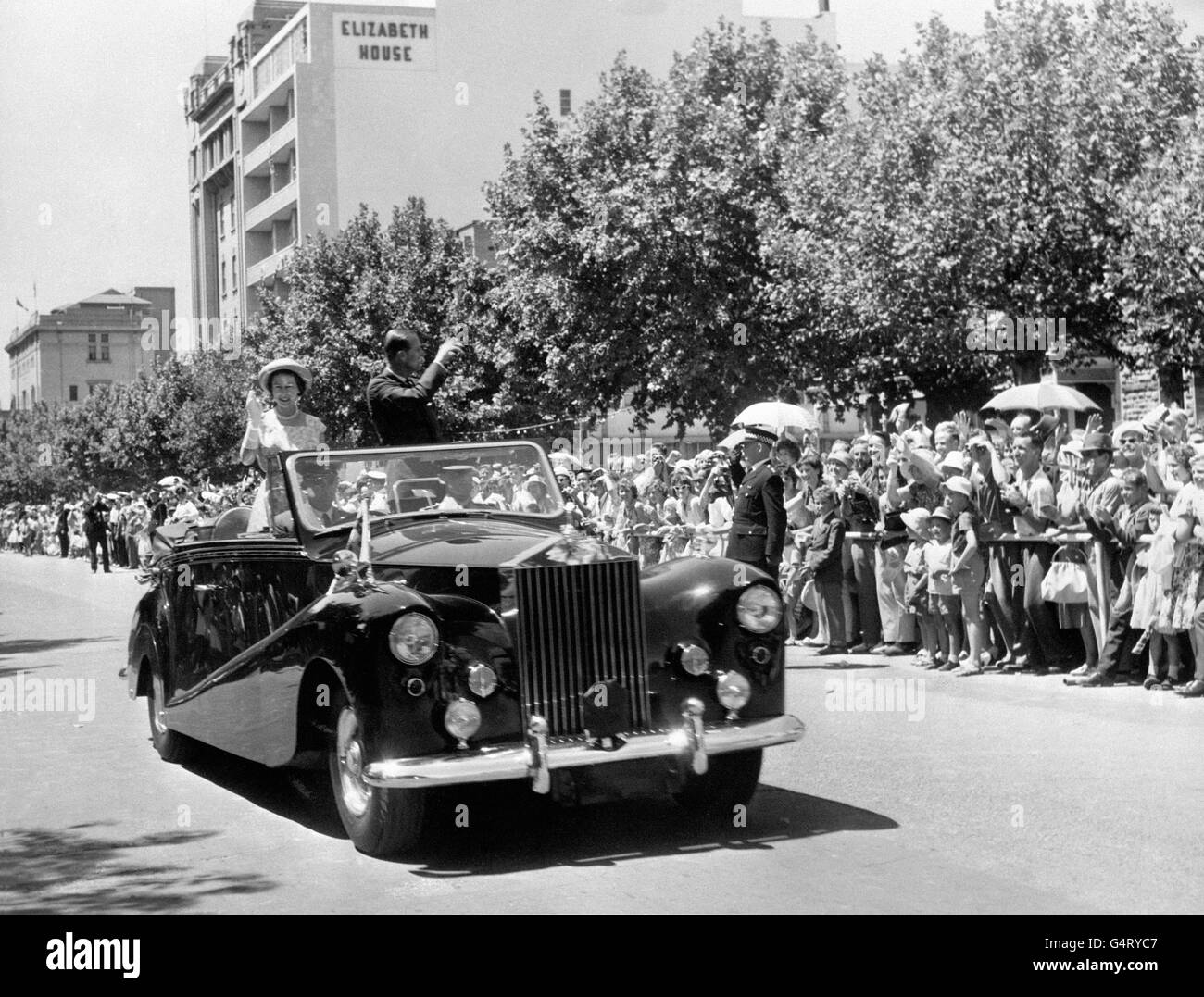 Royalty - Queen Elizabeth II Tour of Australia - Adelaide Stock Photo ...