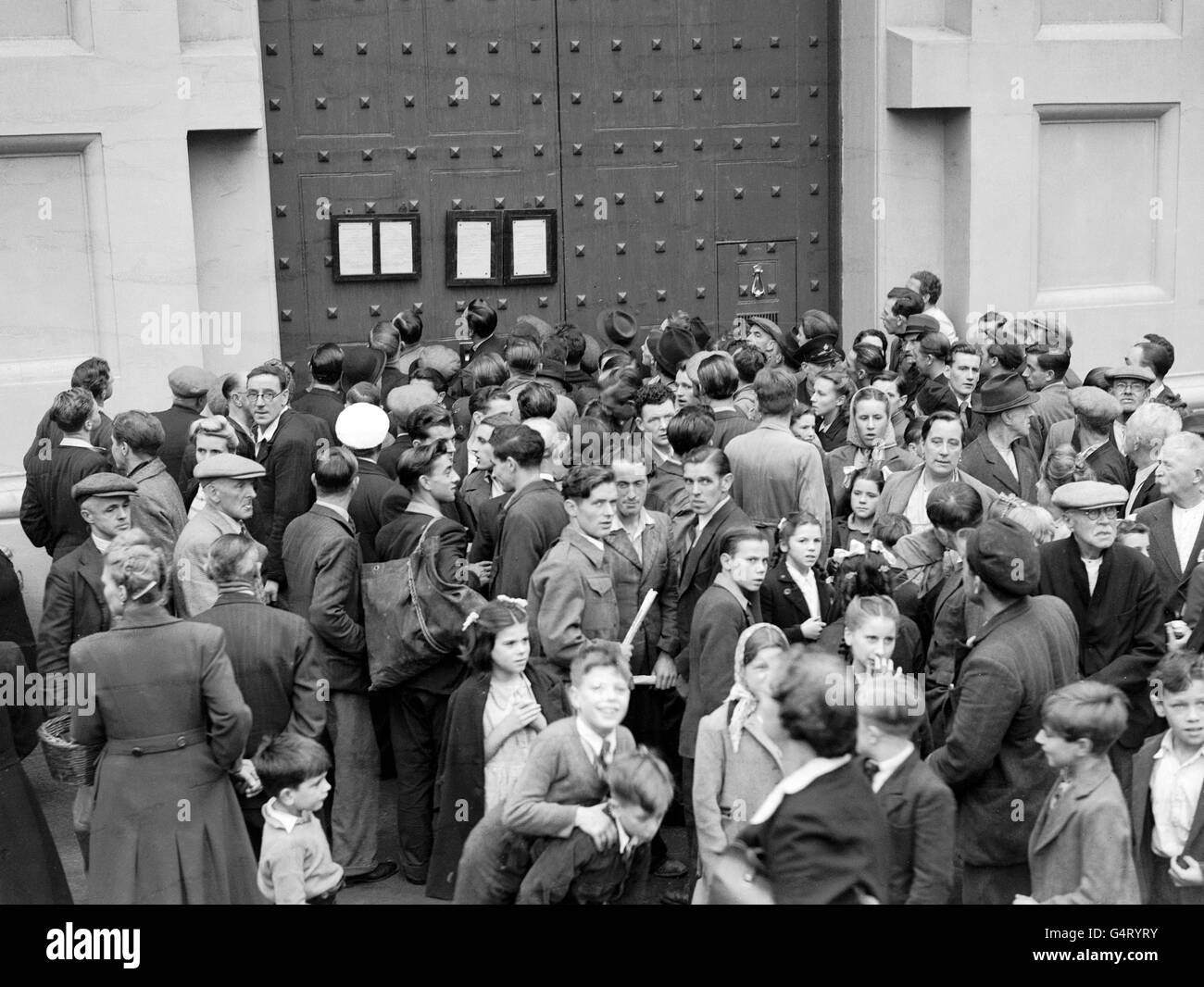 Alec de antiquis hi-res stock photography and images - Alamy