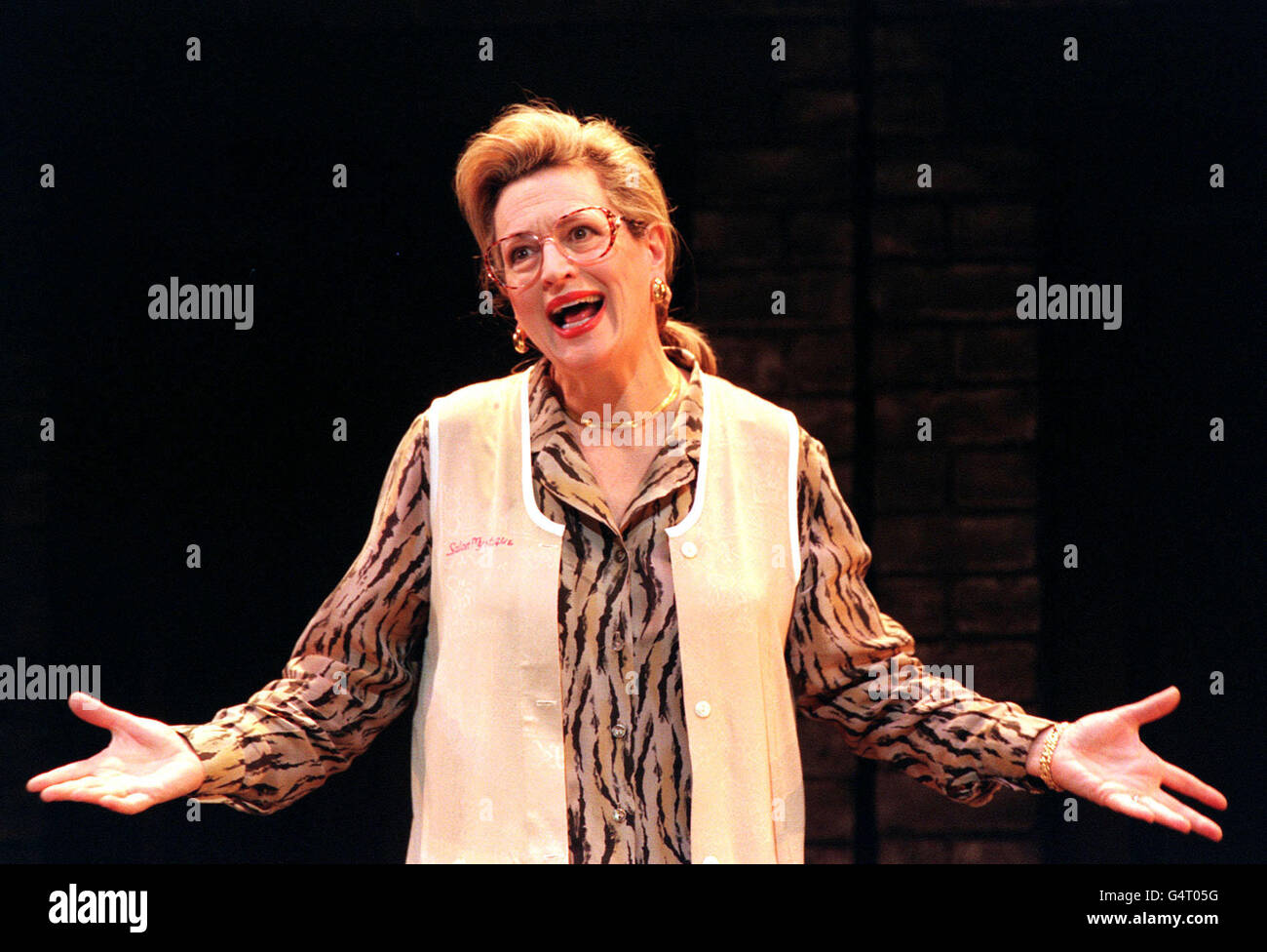 Actress and singer Barbara Dickson during a photocall for the opening ...