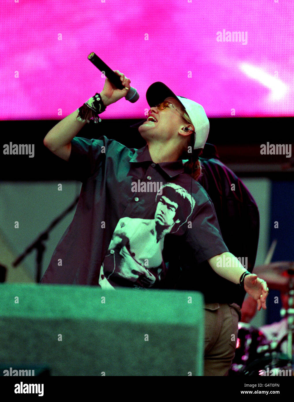 Welsh pop band catatonia hi-res stock photography and images - Alamy