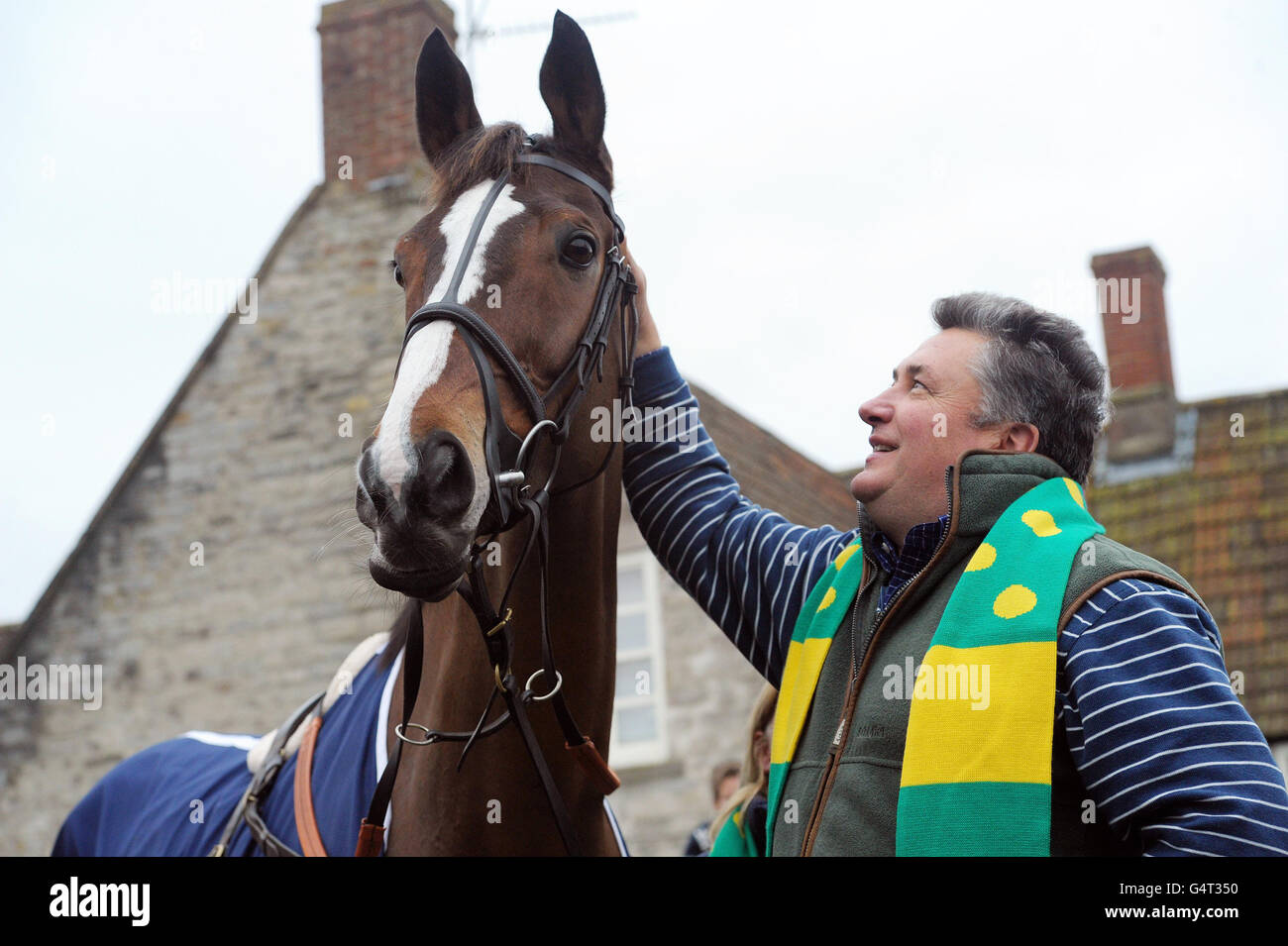 Horse Racing - Kauto Star Photocall - Ditcheat. Kauto Star with trainer ...