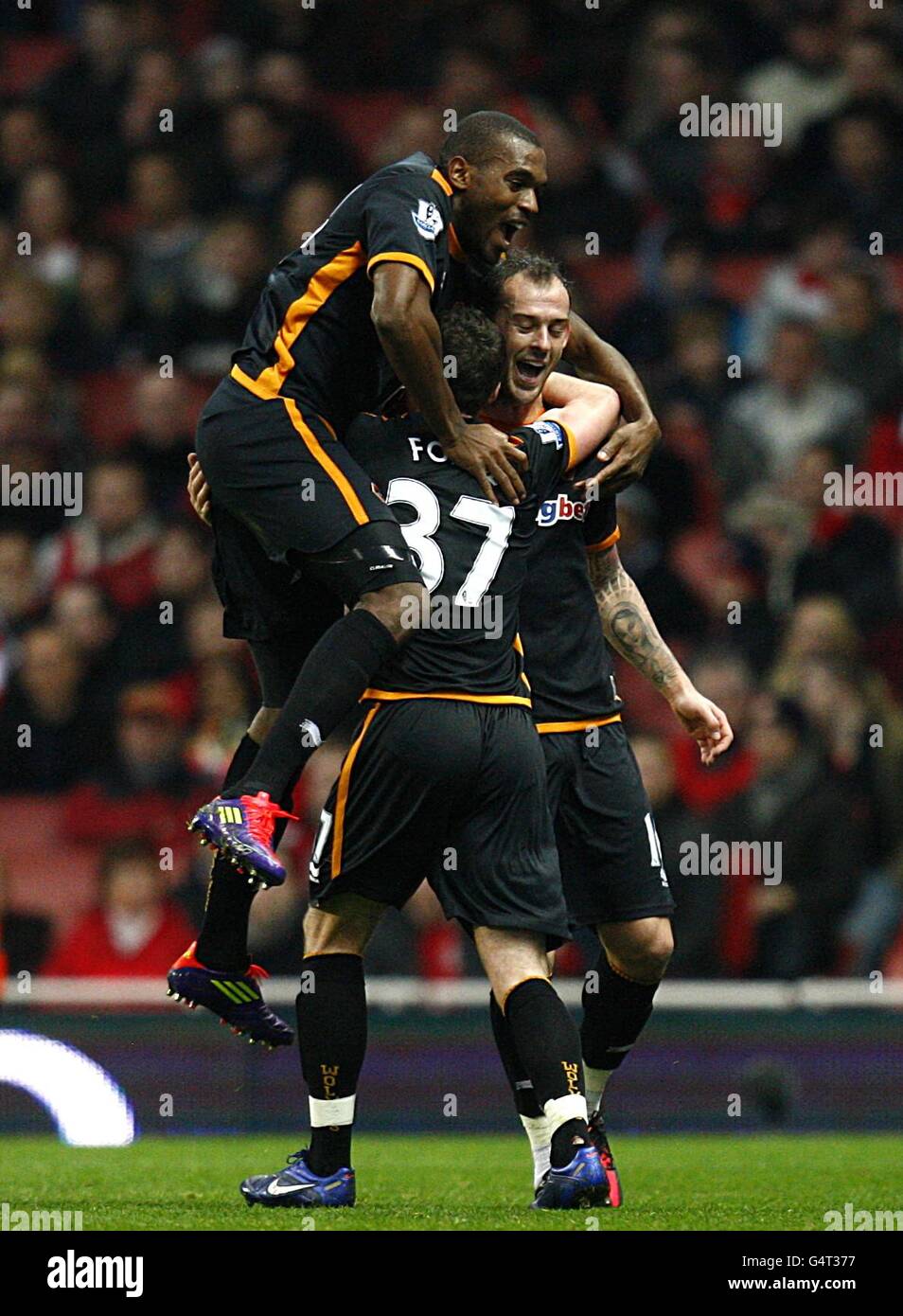 Wolverhampton Wanderers' Steven Fletcher (right) celebrates scoring his ...