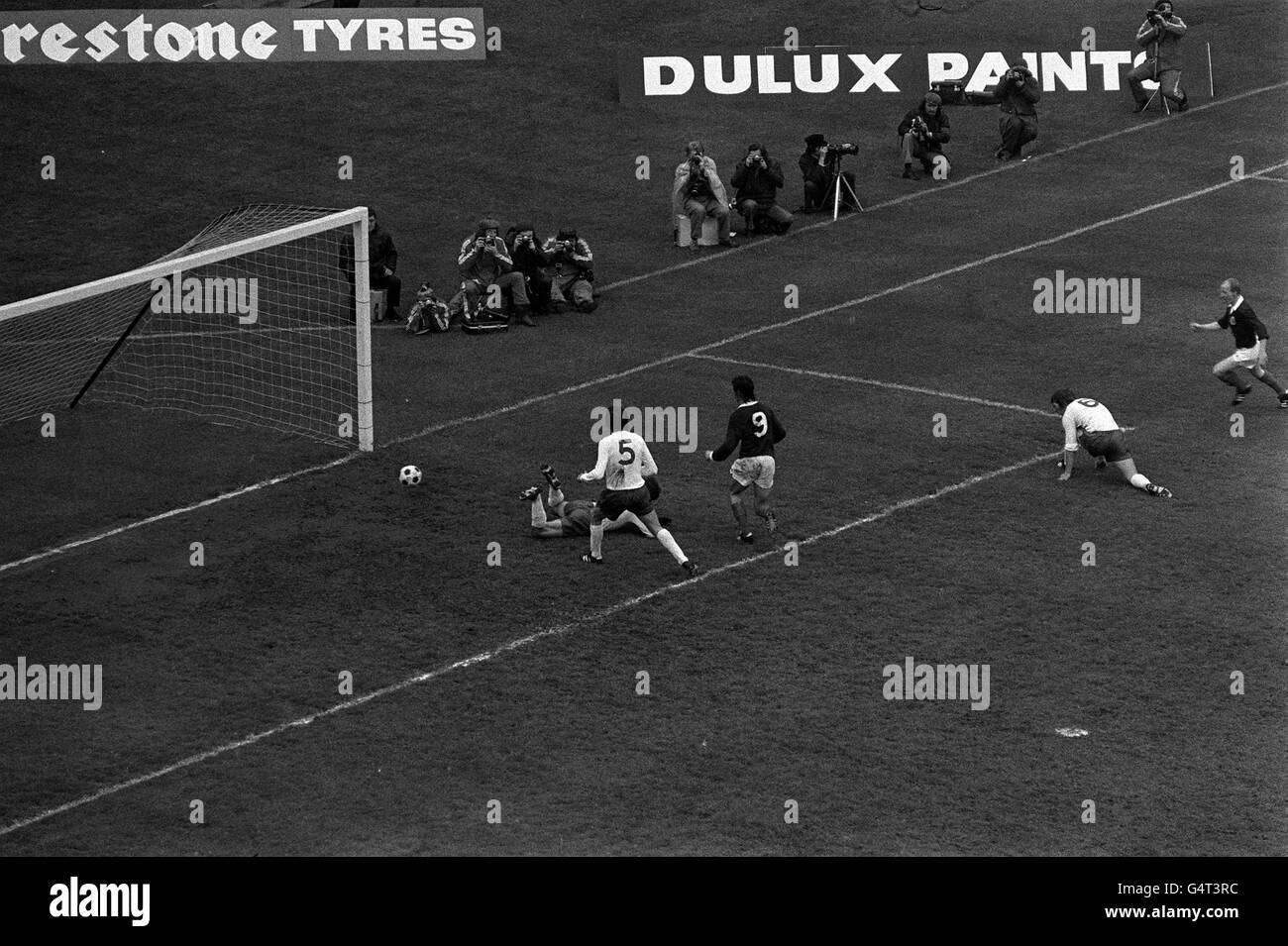 ENGLAND VS SCOTLAND Stock Photo - Alamy