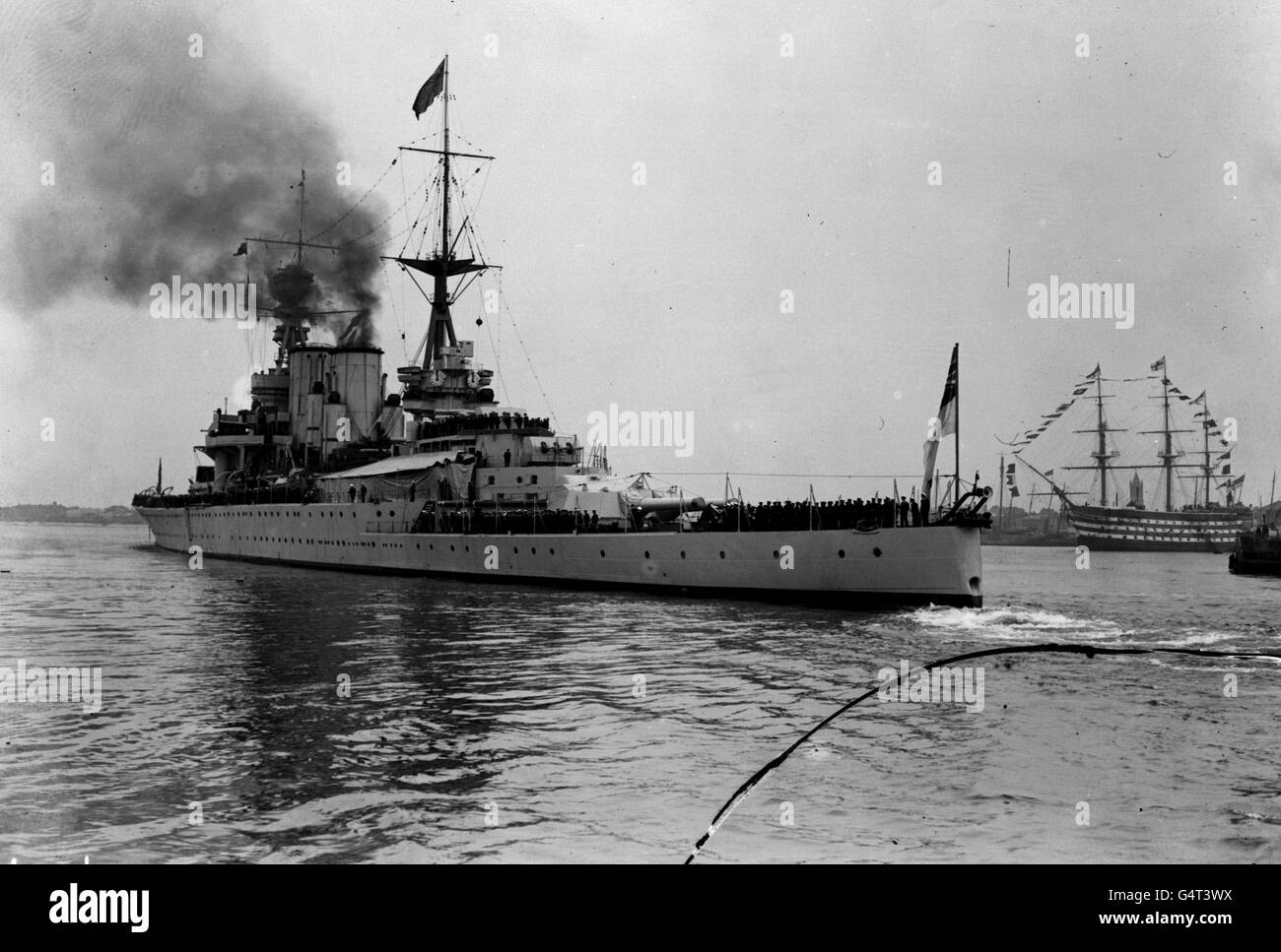 Hms Renown Stock Photos & Hms Renown Stock Images - Alamy