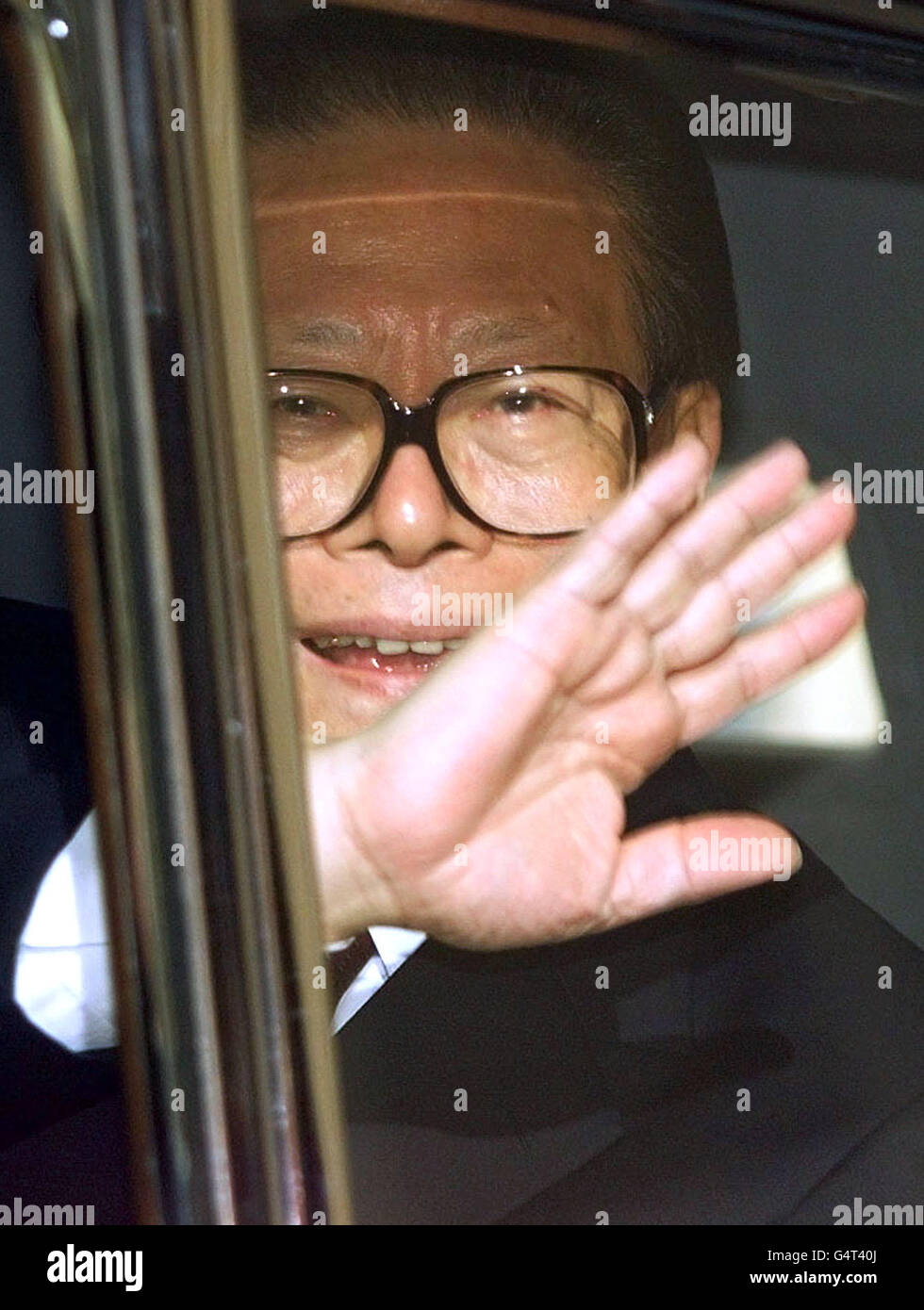 Chinese president jiang zemin queen hi-res stock photography and images ...