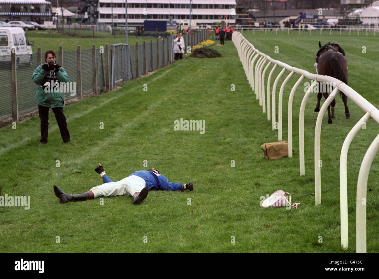 Rider falling off horse hi-res stock photography and images - Alamy
