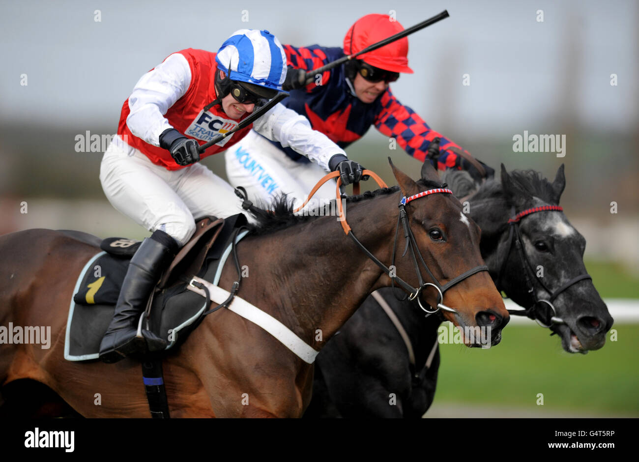 Jockey graham lee at southwell racecourse hi-res stock photography and ...
