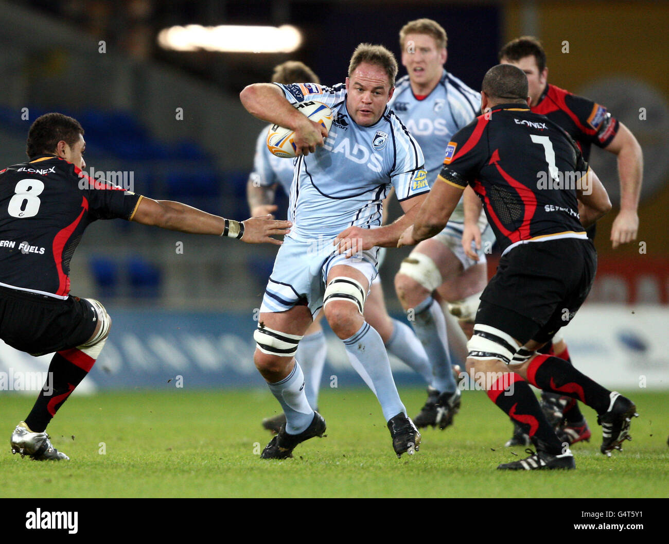 Cardiff blues v dragons newport gwent hi-res stock photography and ...