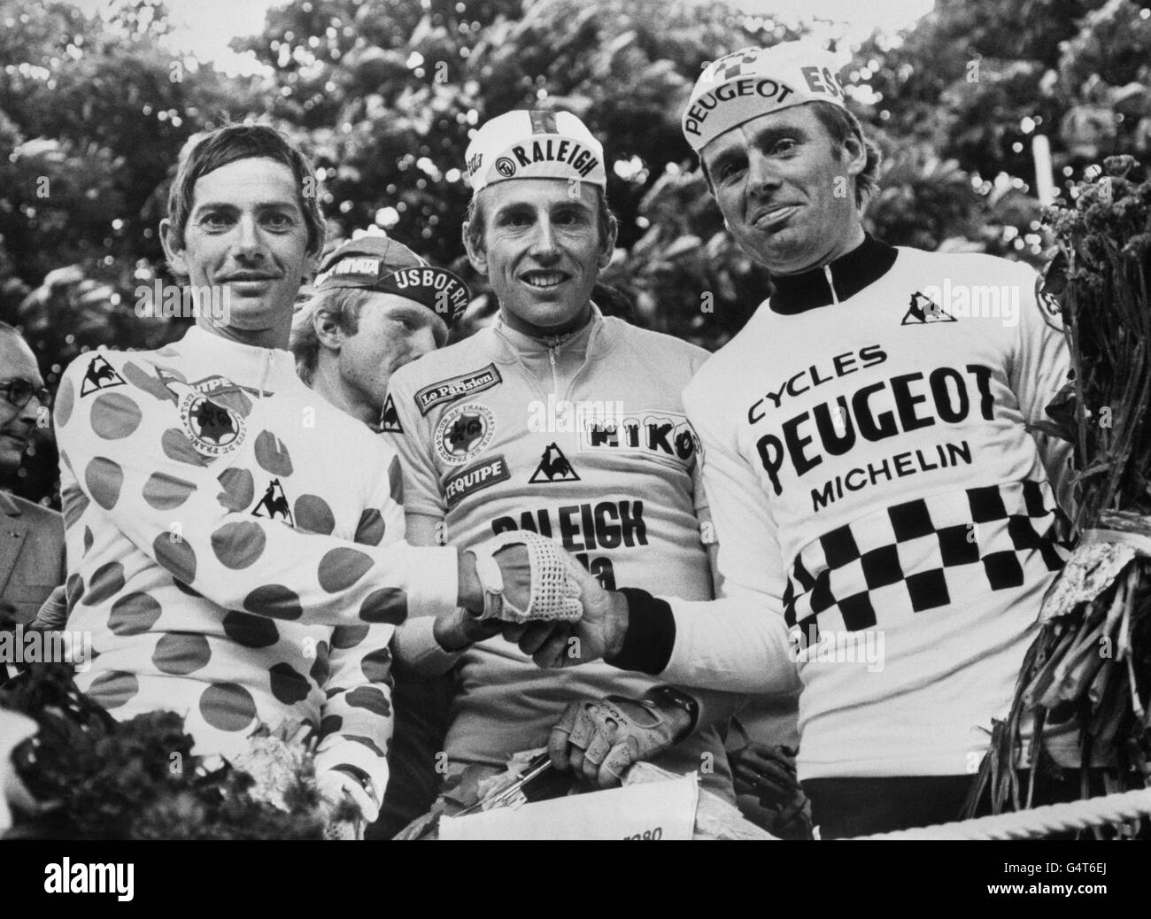 R de paris Black and White Stock Photos & Images - Alamy