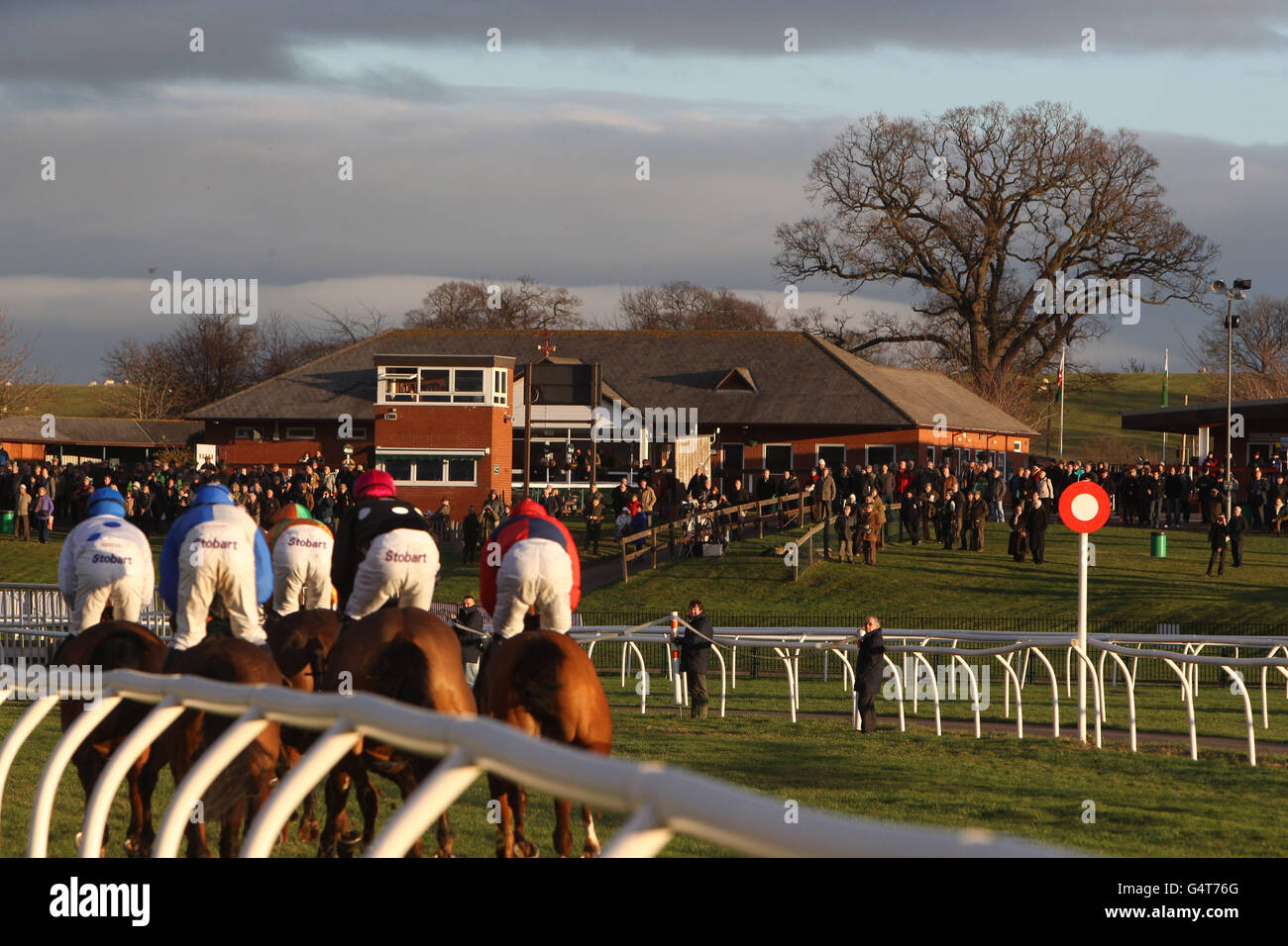 A general view of bangor on dee racecourse hi-res stock photography and ...