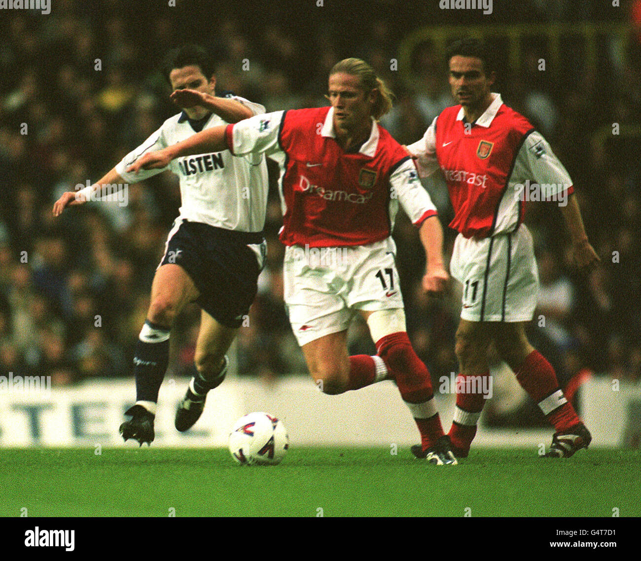 Football action emmanuel petit hi-res stock photography and images - Alamy