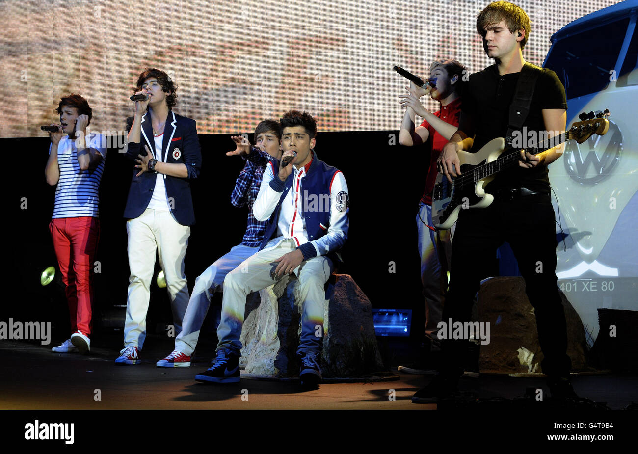 One direction in concert hi-res stock photography and images - Alamy