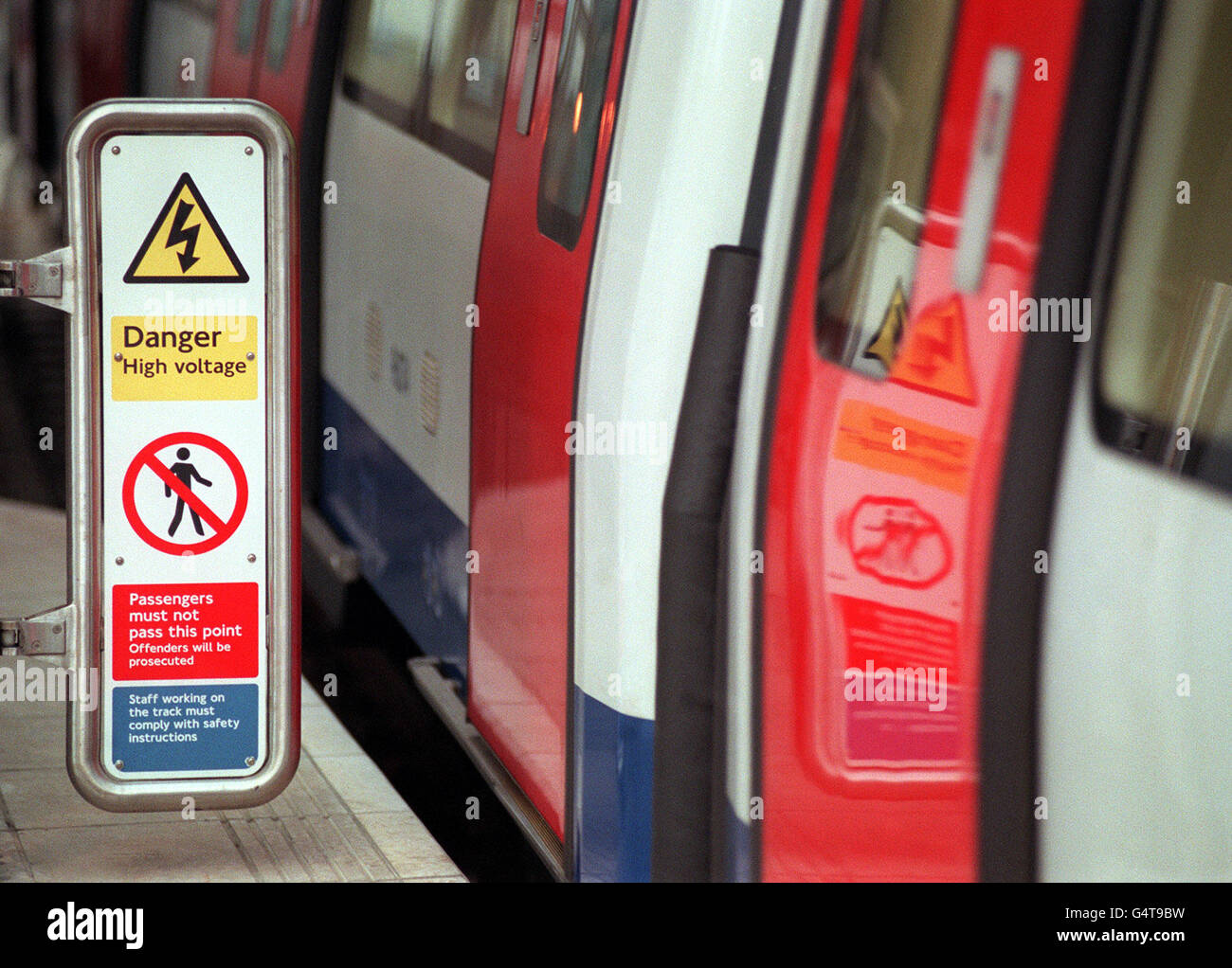 Tube train doors high voltage hi-res stock photography and images - Alamy