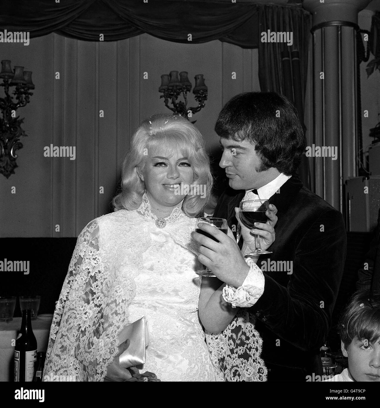 Diana dors hi-res stock photography and images - Alamy