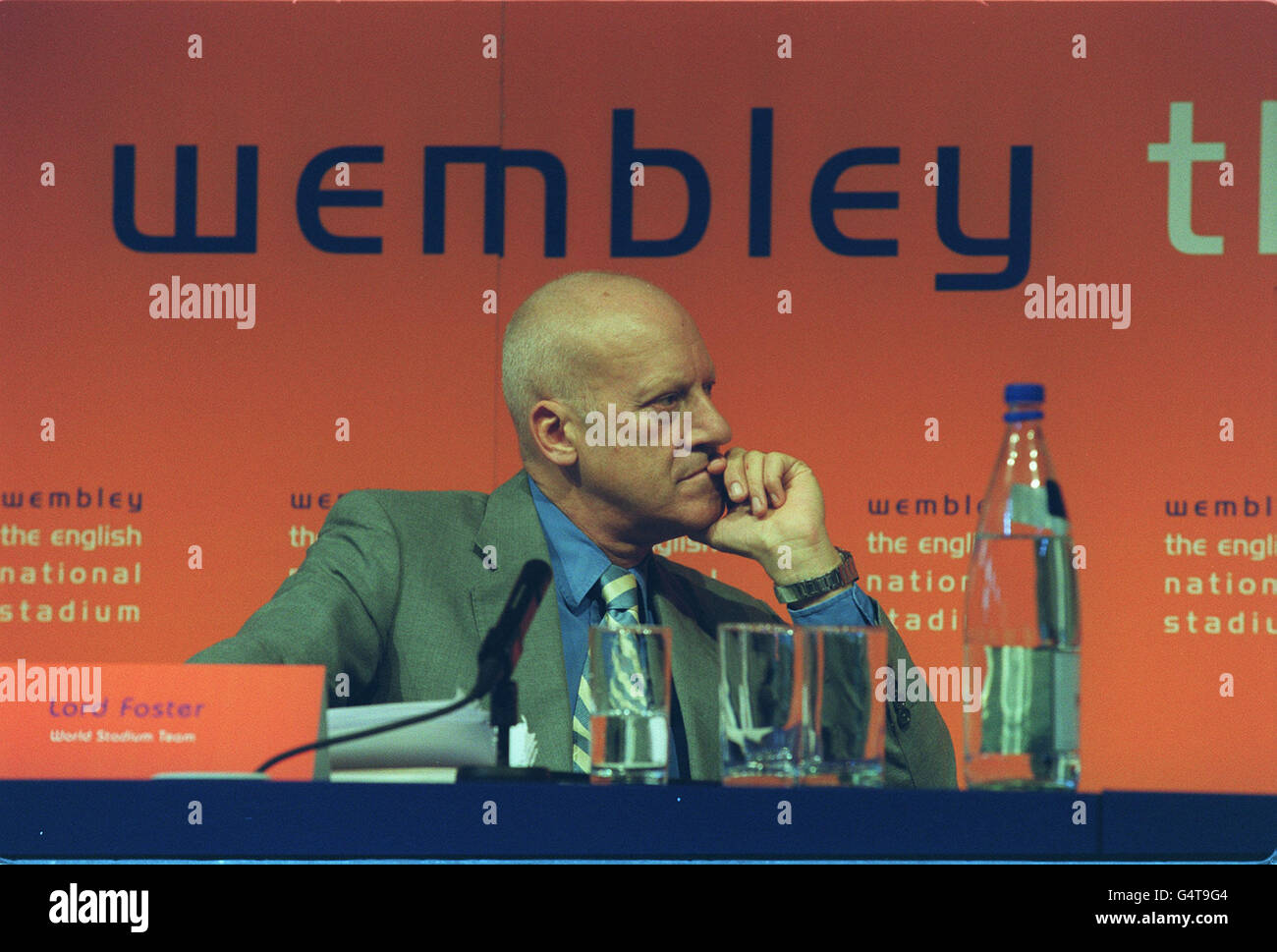 Norman foster wembley stadium hi-res stock photography and images - Alamy