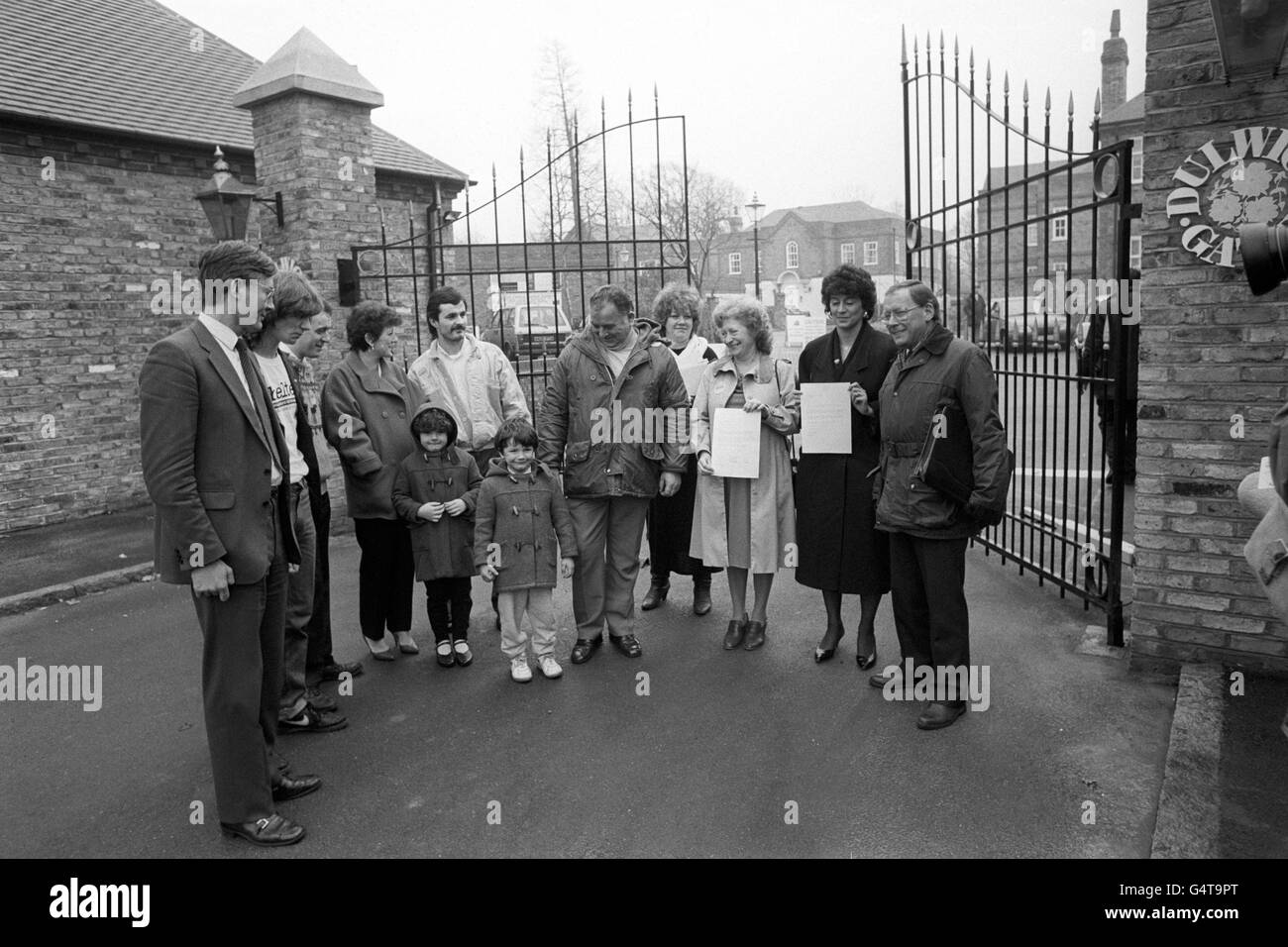 Social security protest Black and White Stock Photos & Images - Alamy