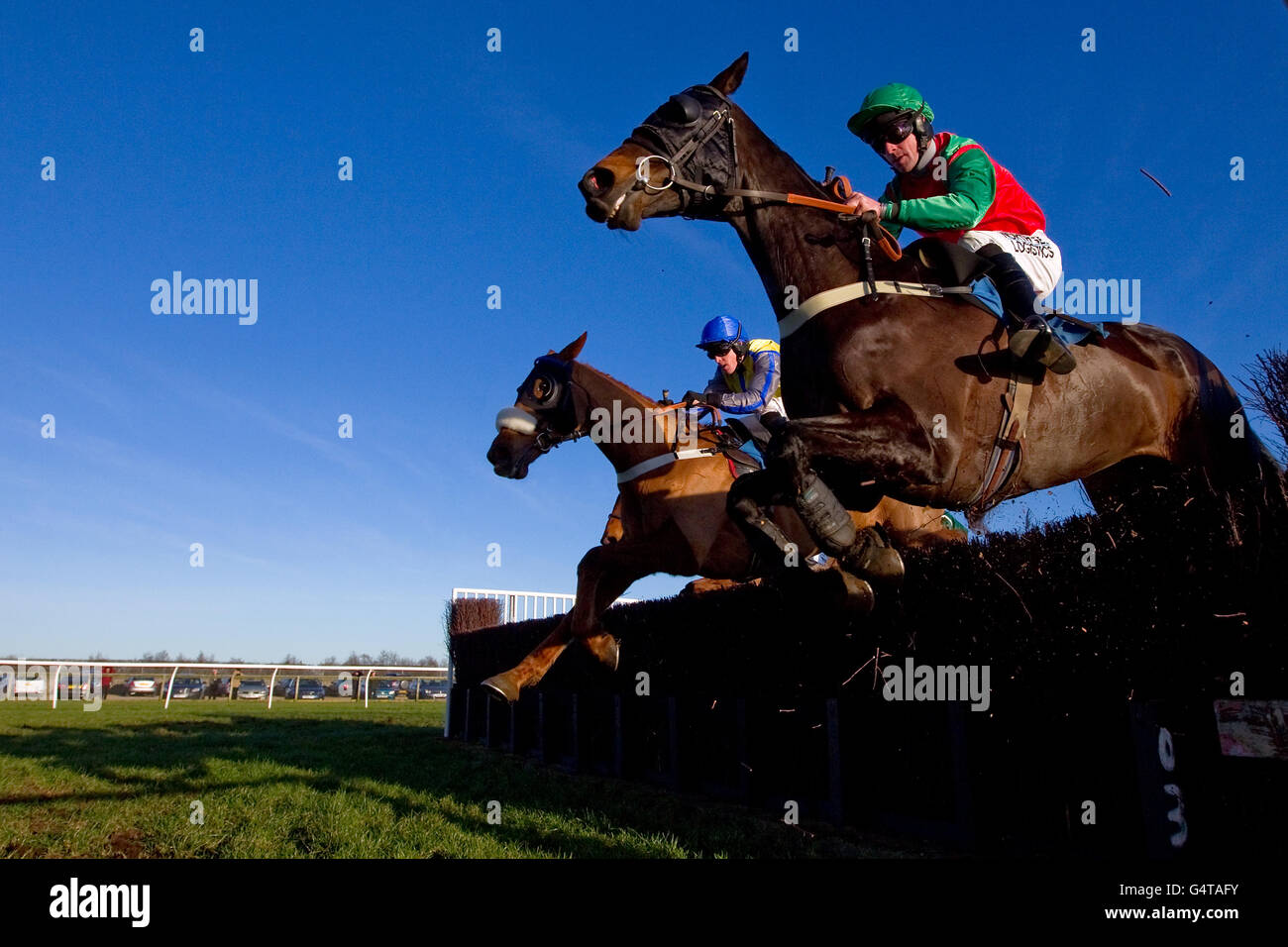 Horse Racing - Catterick Bridge Stock Photo - Alamy