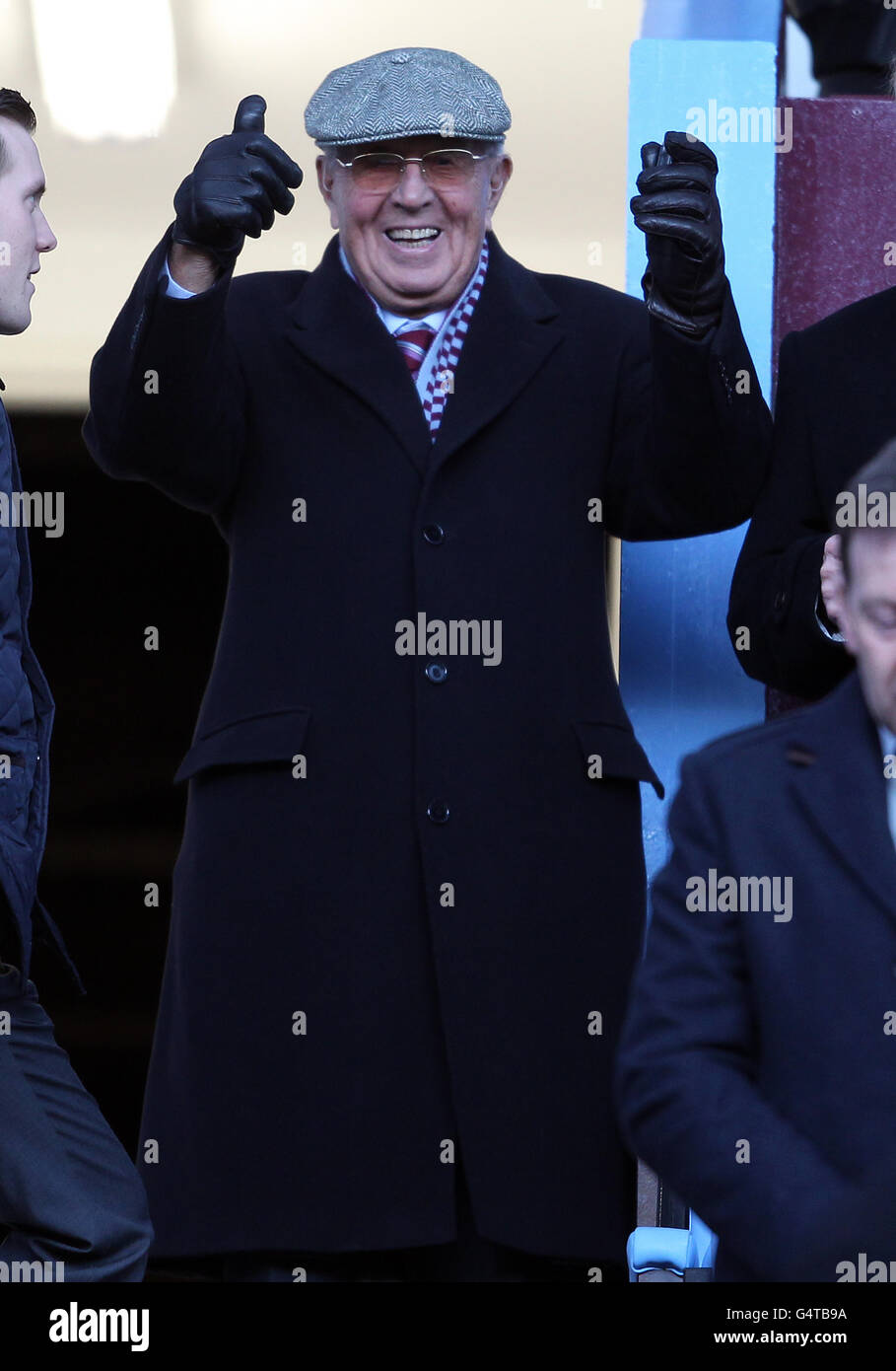 Aston villas life president sir doug ellis in the stands hi-res stock ...
