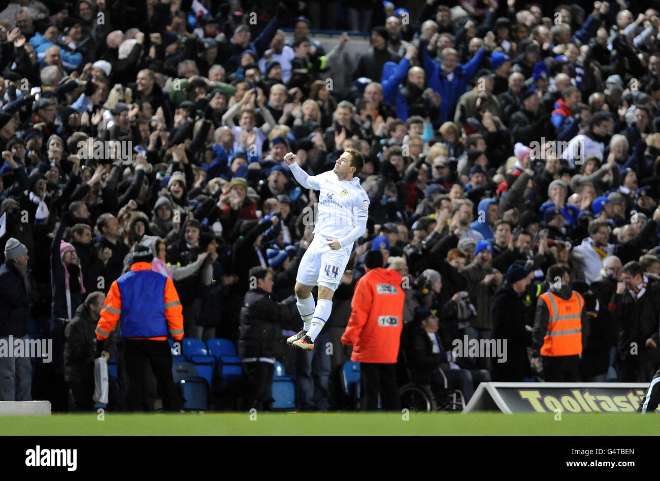 Leeds United's Ross McCormack celebrates after scoring the winning goal ...