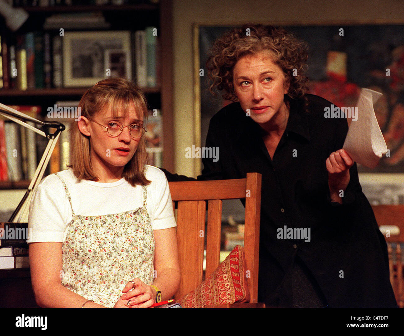 Actress Anne-Marie Duff (left) who plays Lisa Morrison with Helen ...