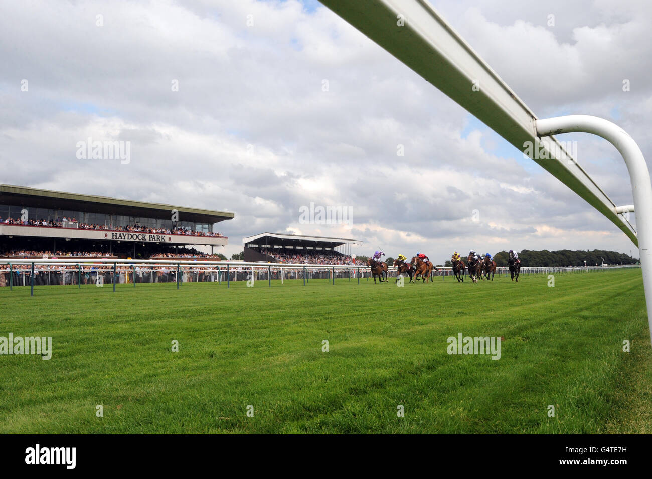 Horseracing races general view gv grandstand stands rail railings ...