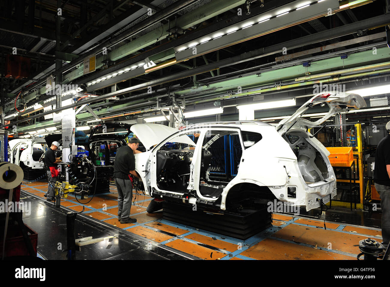 News industry nissan hi-res stock photography and images - Alamy