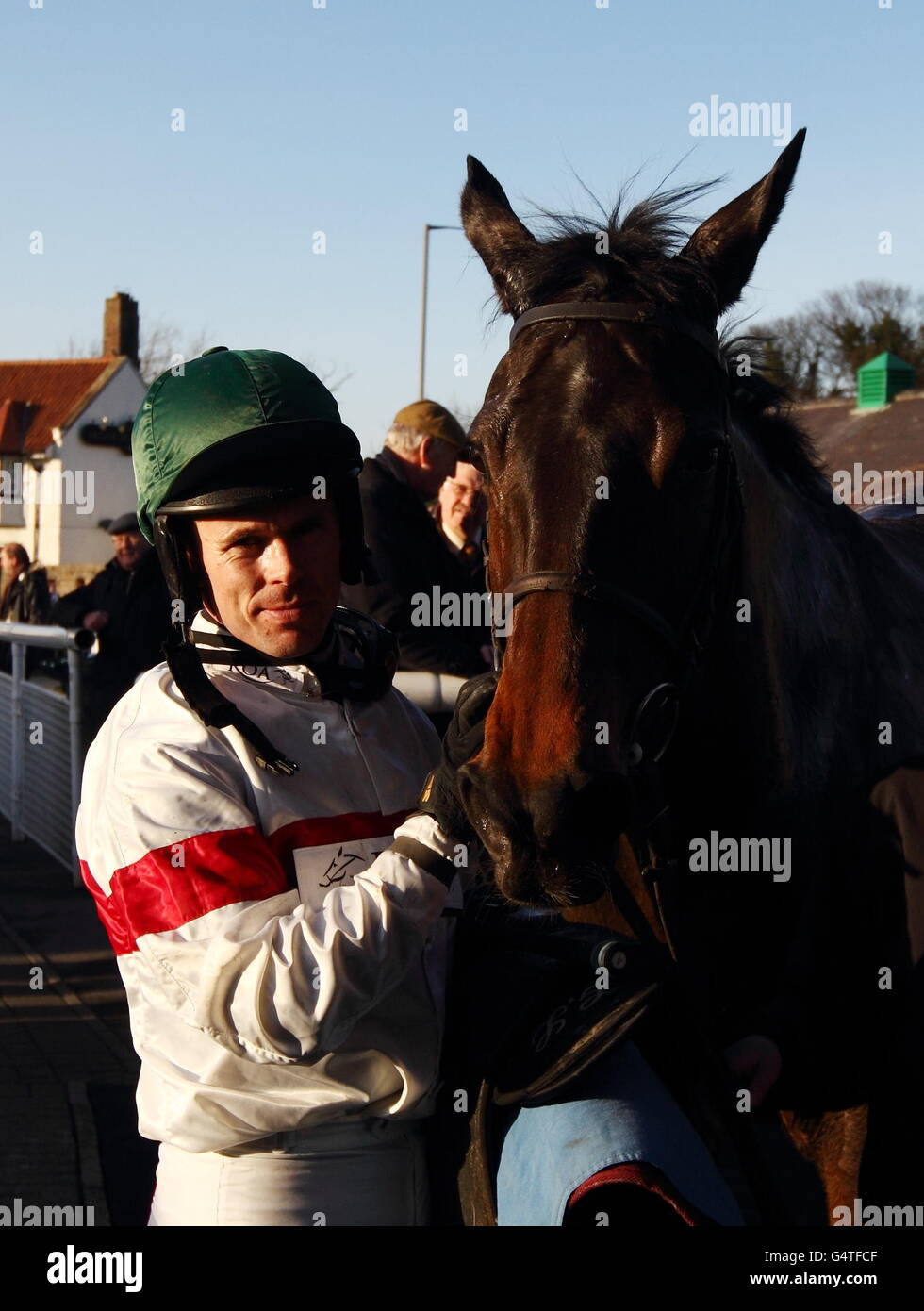 Jockey graham lee at catterick races hi-res stock photography and ...