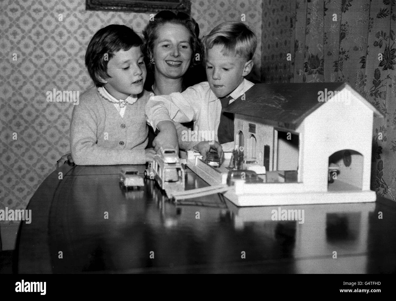 Margaret Thatcher with her twin children Mark and Carol Stock Photo - Alamy