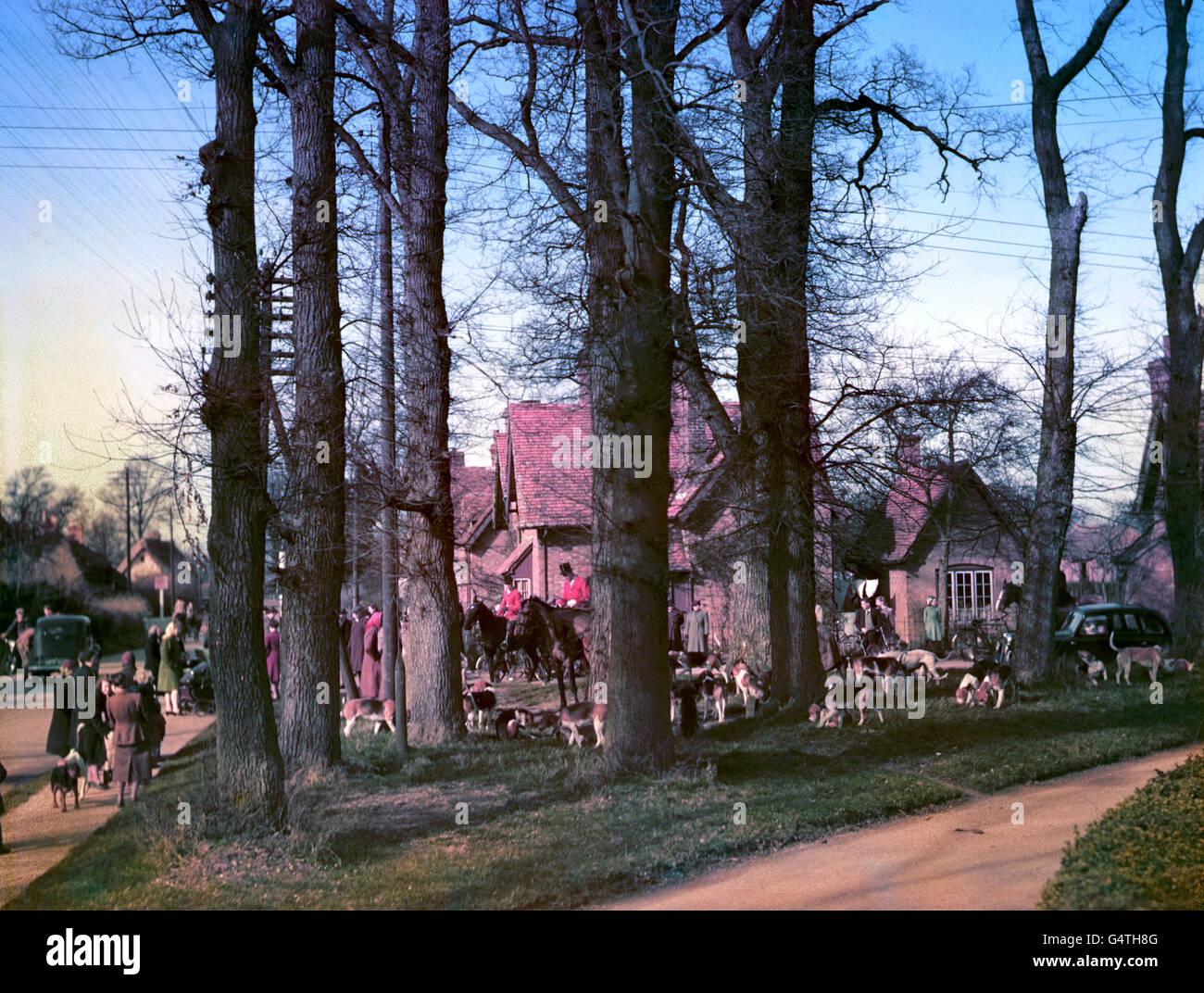 The meet of the Bicester Hunt on the Village Green at Claydon ...