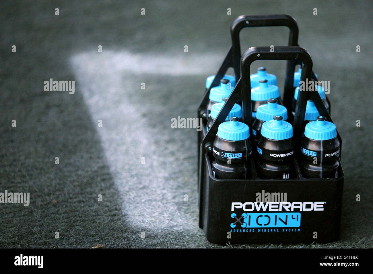 Powerade bottles hi-res stock photography and images - Alamy