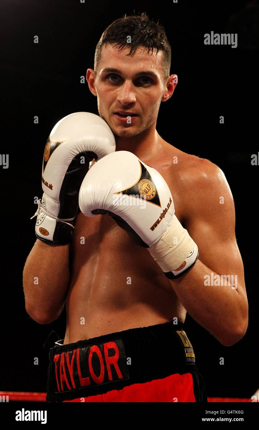 Boxing - International Welterweight Contest - Dean Byrne v Frank ...