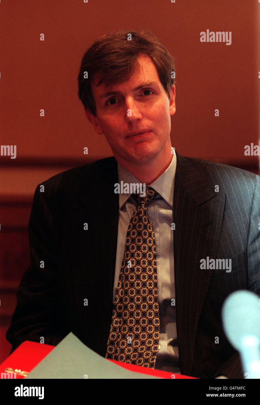 INQUIRY Paddington/Neil Garnham Stock Photo - Alamy