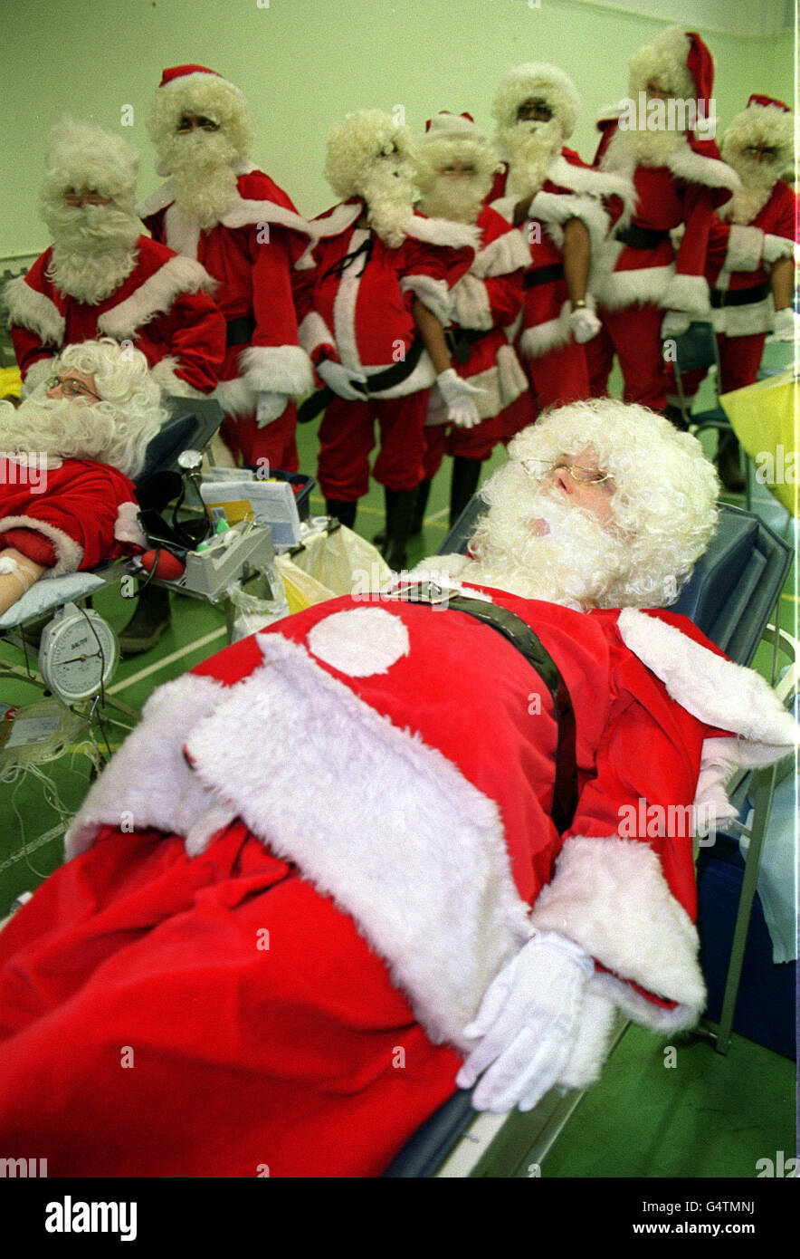 In keeping with the true spirit of Christmas, 10 Santa Clauses ...