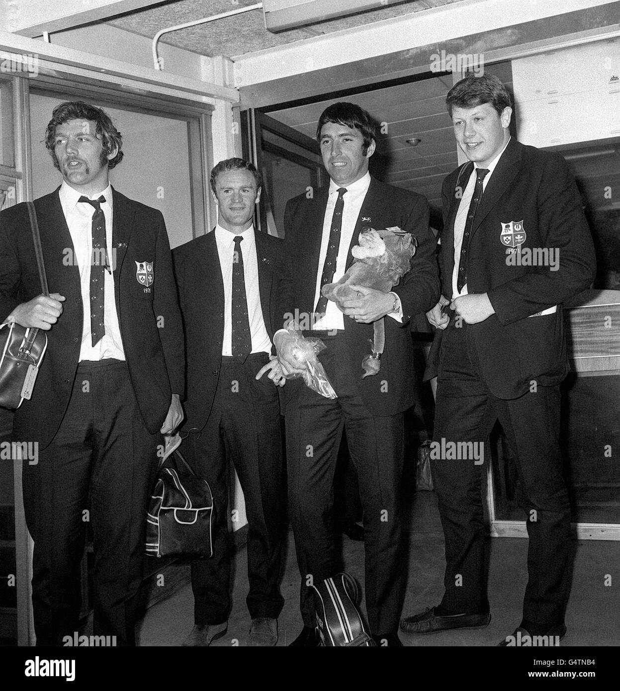 Mike roberts rugby Black and White Stock Photos & Images - Alamy