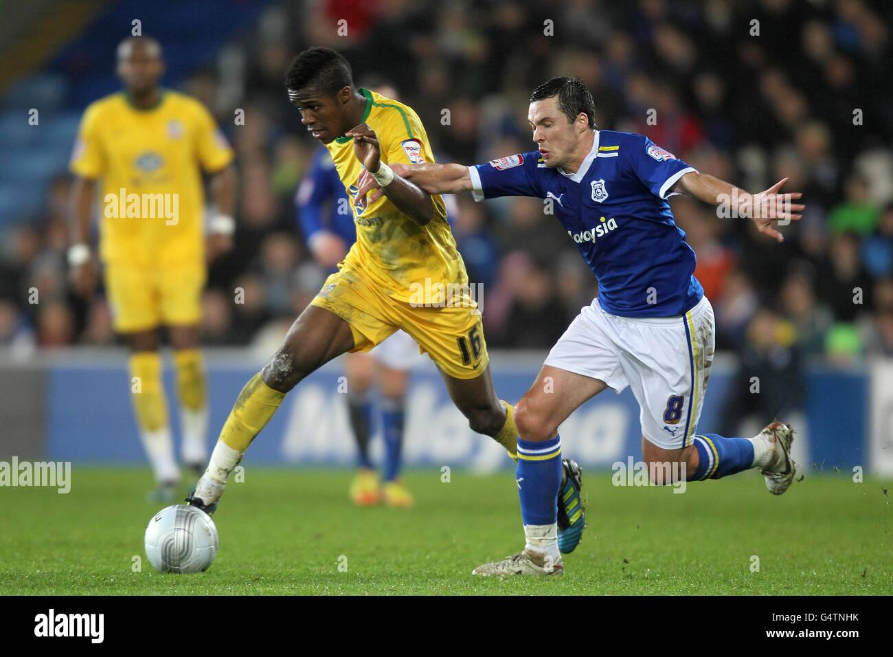 Crystal Palace's Wilfried Zaha and Cardiff City's Don Cowie (right ...