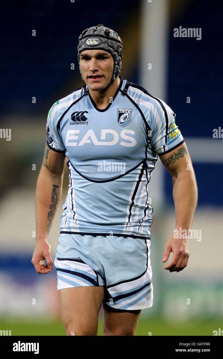 Cardiff blues v racing metro hi-res stock photography and images - Alamy