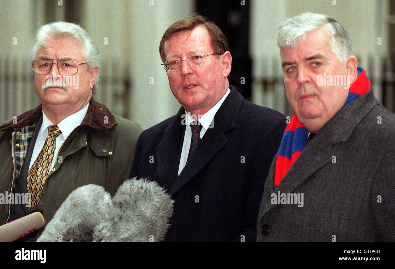 Ulster unionists leader trimble hi-res stock photography and images - Alamy