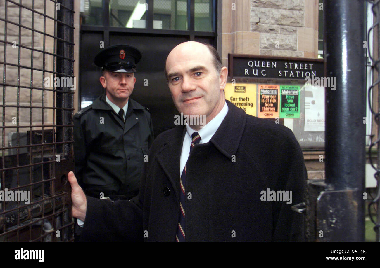 Ruc royal ulster constabulary chief constable sir ronnie flanagan hi ...