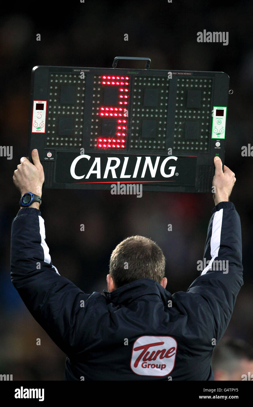 Injury time board hi-res stock photography and images - Alamy