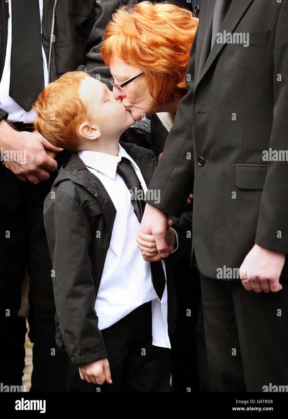 Follow coffin funeral kirk calder in mid calder hi-res stock ...
