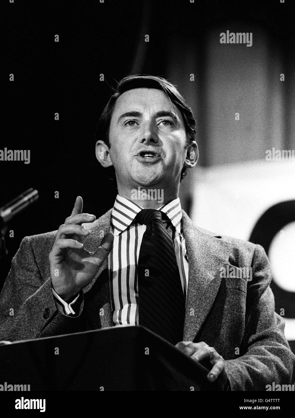 Liberal leader David Steel during his hour long speech at the end of ...