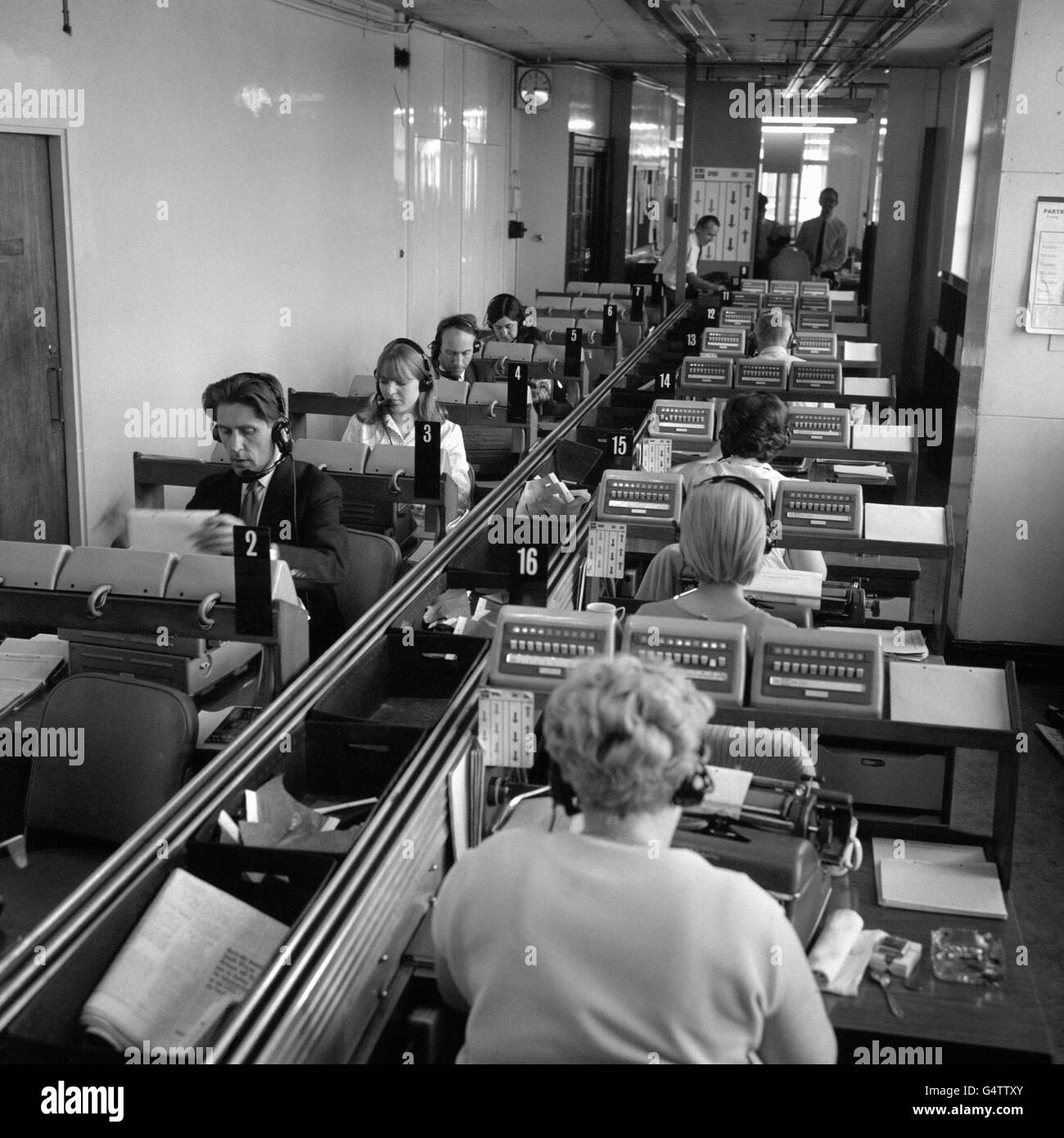 Womenworkbook2 hi-res stock photography and images - Alamy