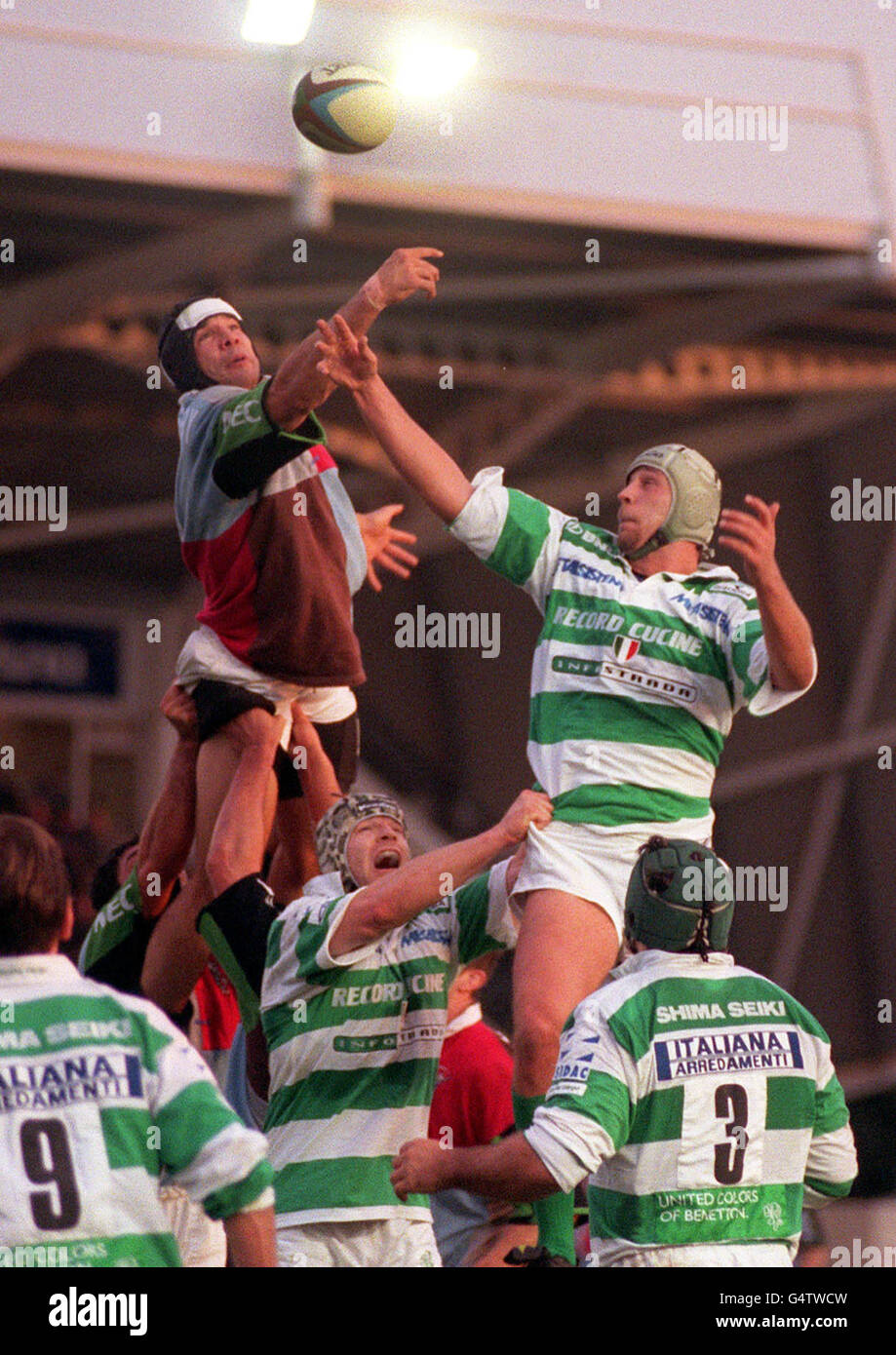 L 19 3 4 hi-res stock photography and images - Alamy