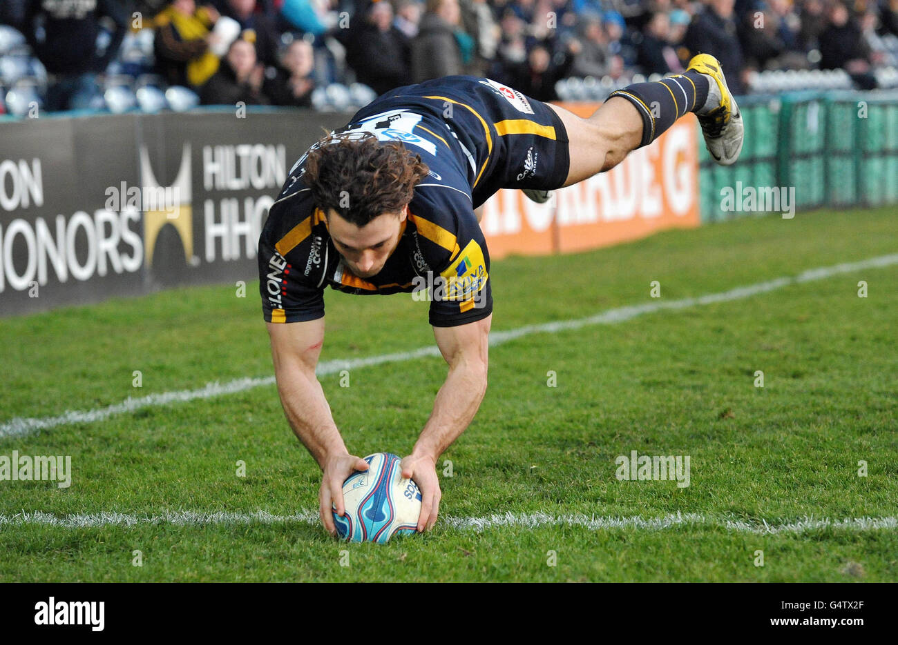 Worcesters tom arscott scores amlin challenge cup match sixways stadium ...