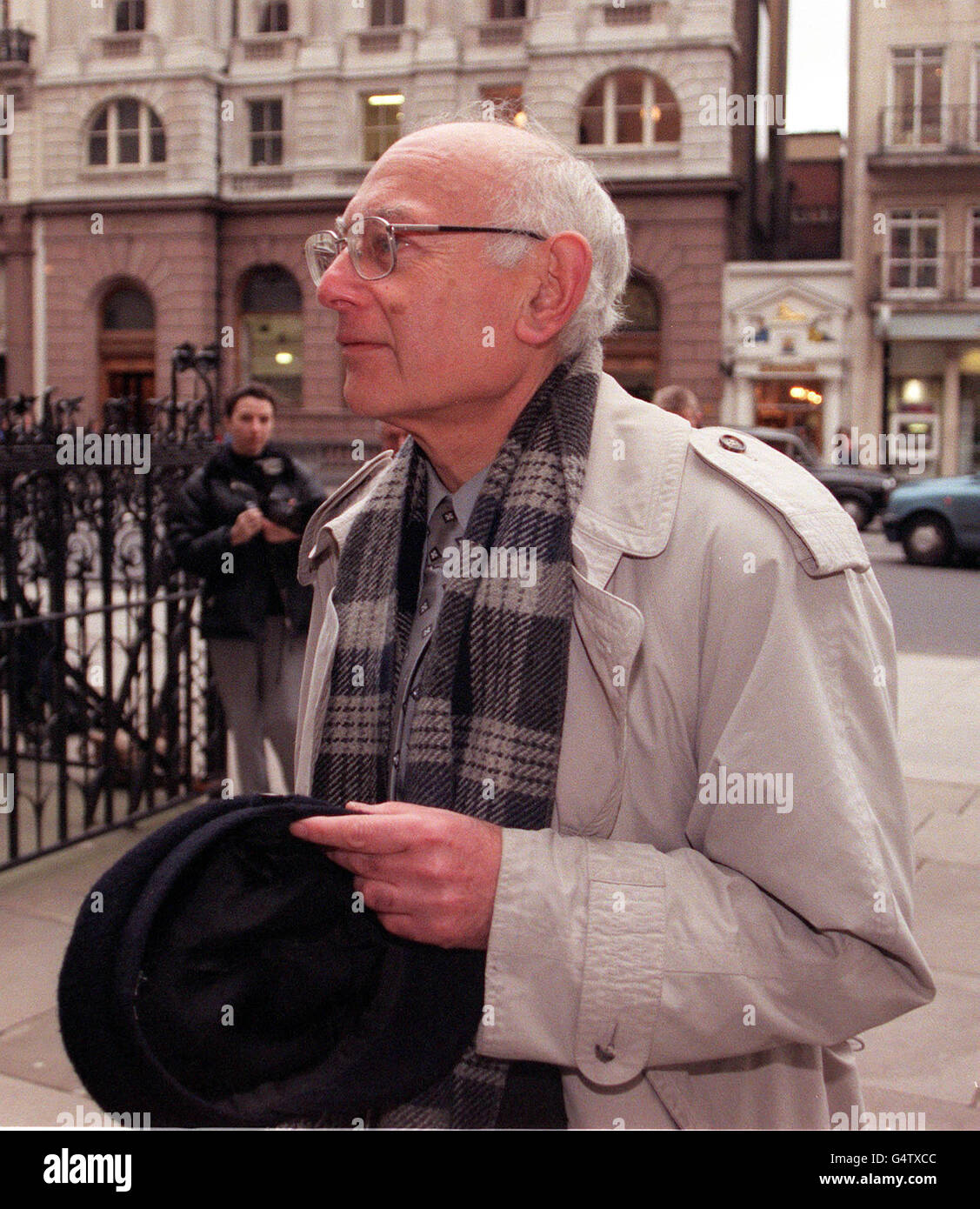 Harrods boss mohamed al fayed hi-res stock photography and images - Alamy