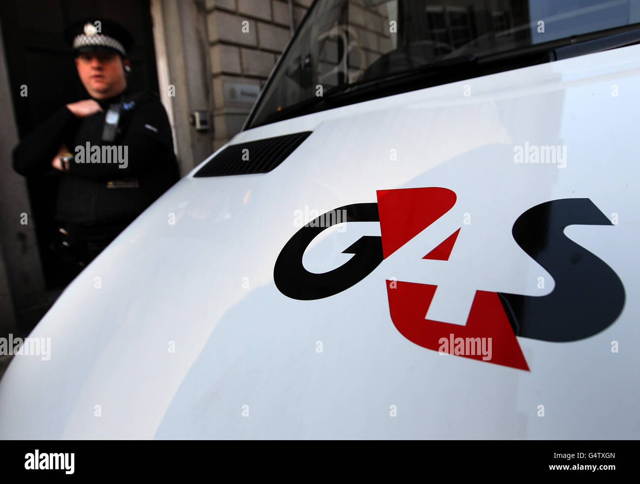 G4s van hi-res stock photography and images - Alamy